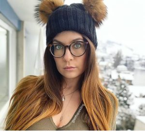 Leicht Perlig Bio, Age, Net worth, Boyfriend, Family, Height, Career