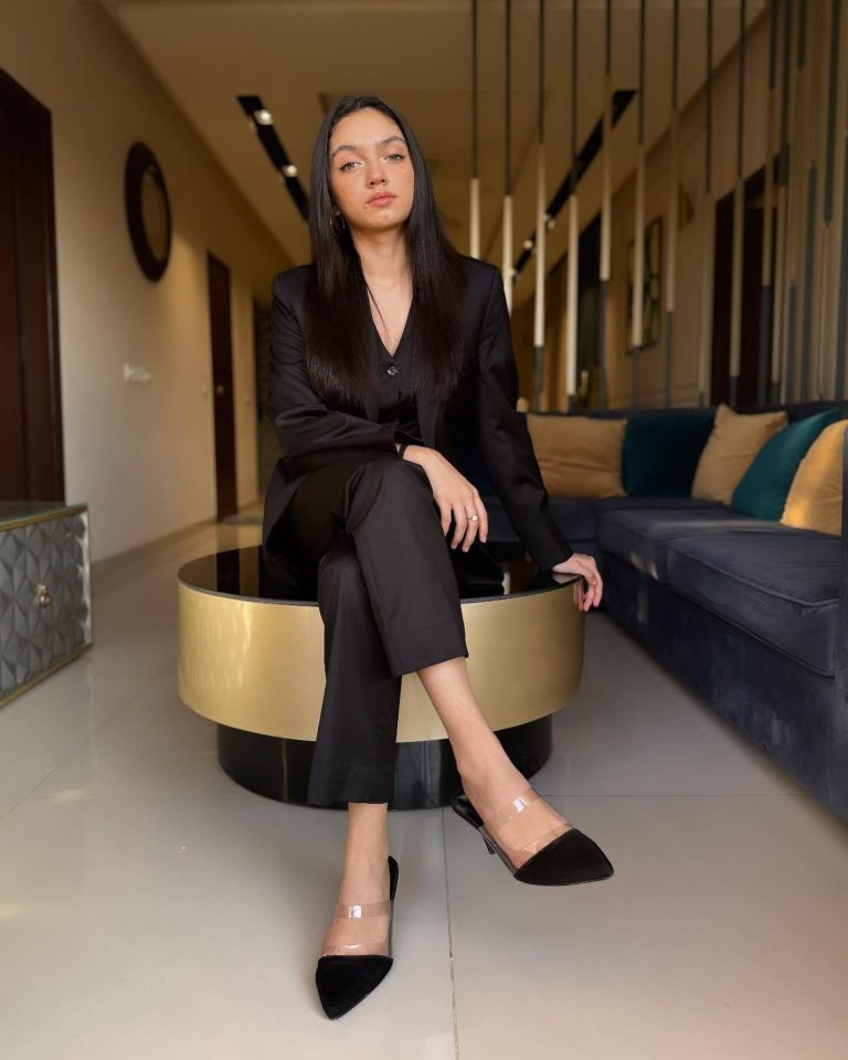 Aina Asif Age: Discover Her Real Age and Biography - Biowiki