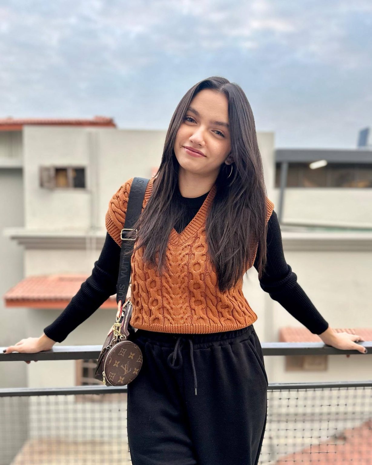 Aina Asif Age: Discover Her Real Age and Biography - Biowiki